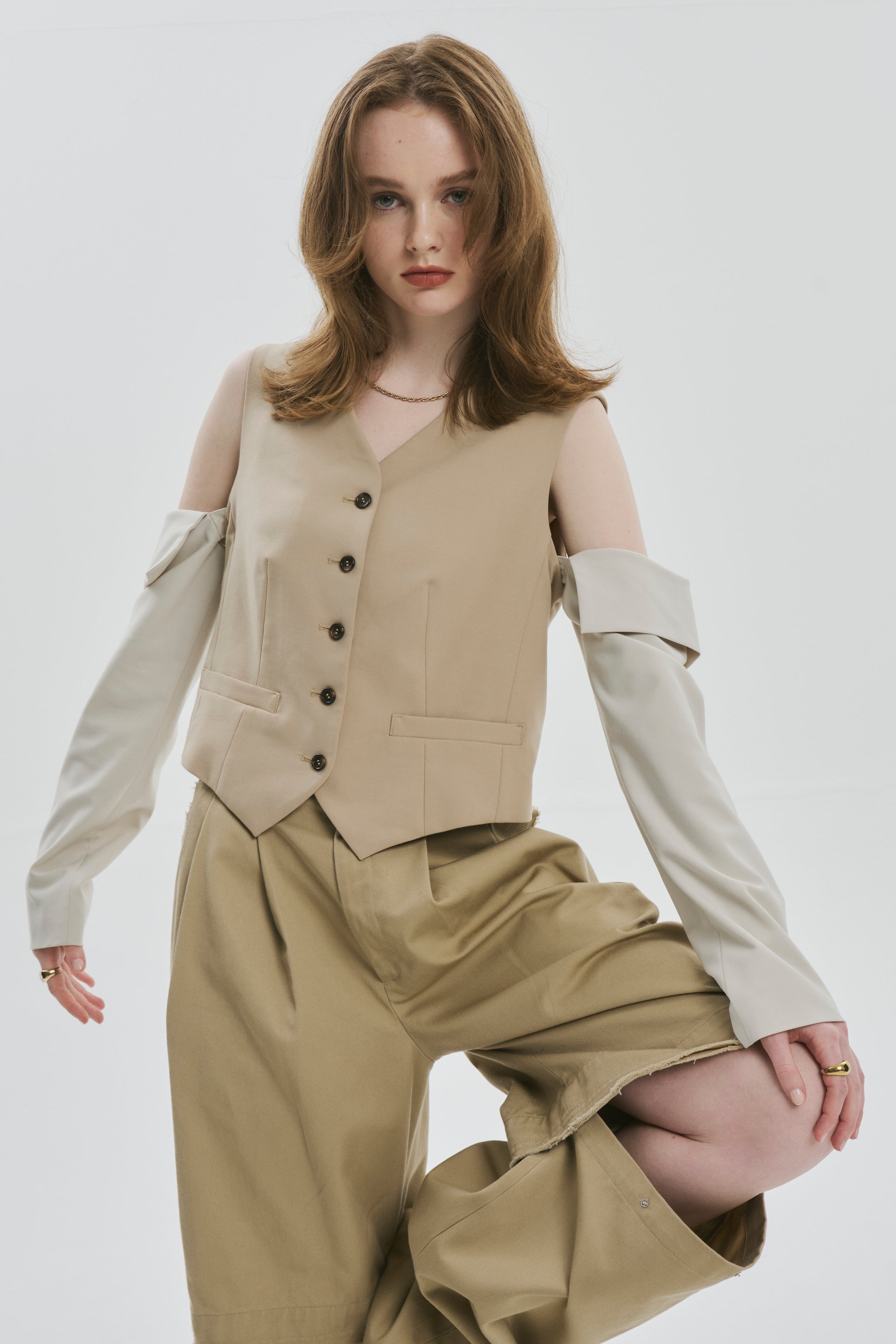 (2WAY) Astoria open shoulders vest